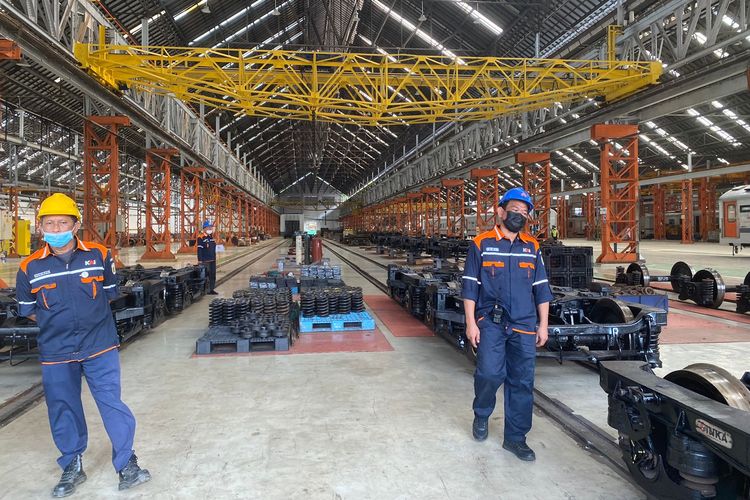 Wisata di Balai Yasa Manggarai, Lihat Komponen dan Pemeliharaan Kereta Api