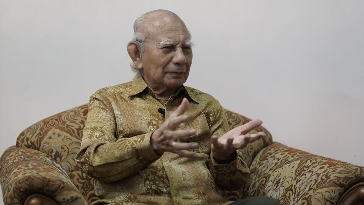 Emil Salim: Tinggalkan Program Tak Penting, Fokus Atasi Perubahan Iklim
