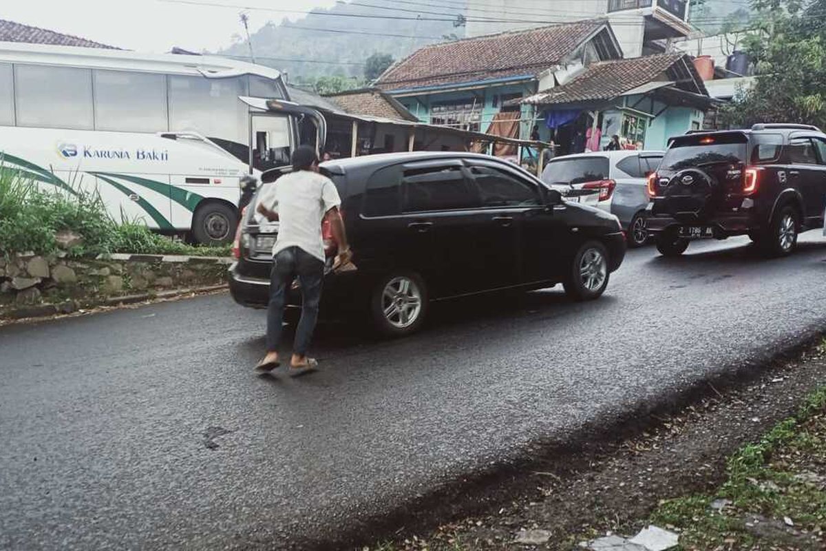 Penyebab Lain Mobil Tak Kuat Menanjak Setelah Berhenti