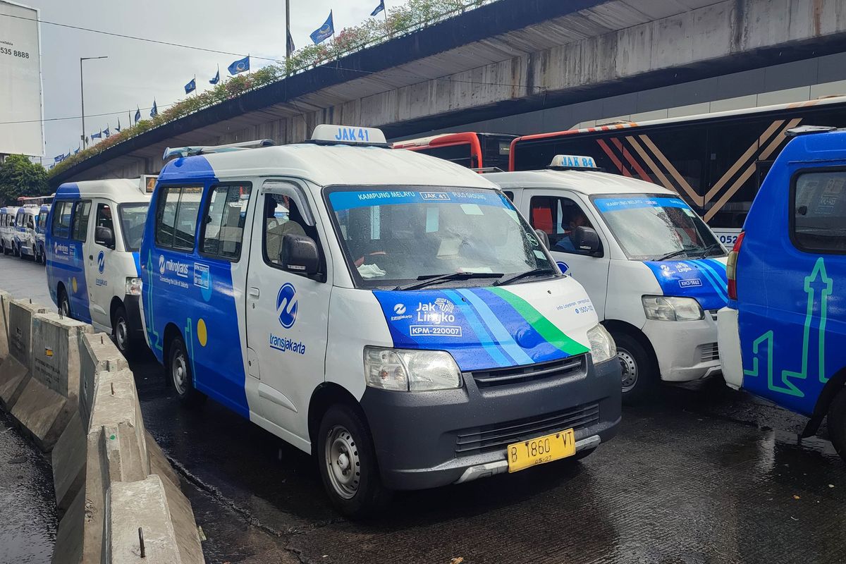 Pramono Akan Pecat Sopir Jaklingko yang Ugal-ugalan