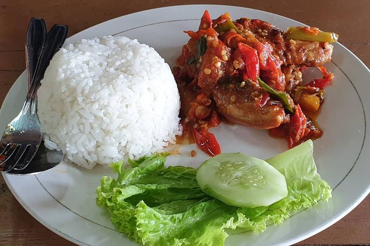 11 Makanan Ikonik di Kantin Universitas Indonesia