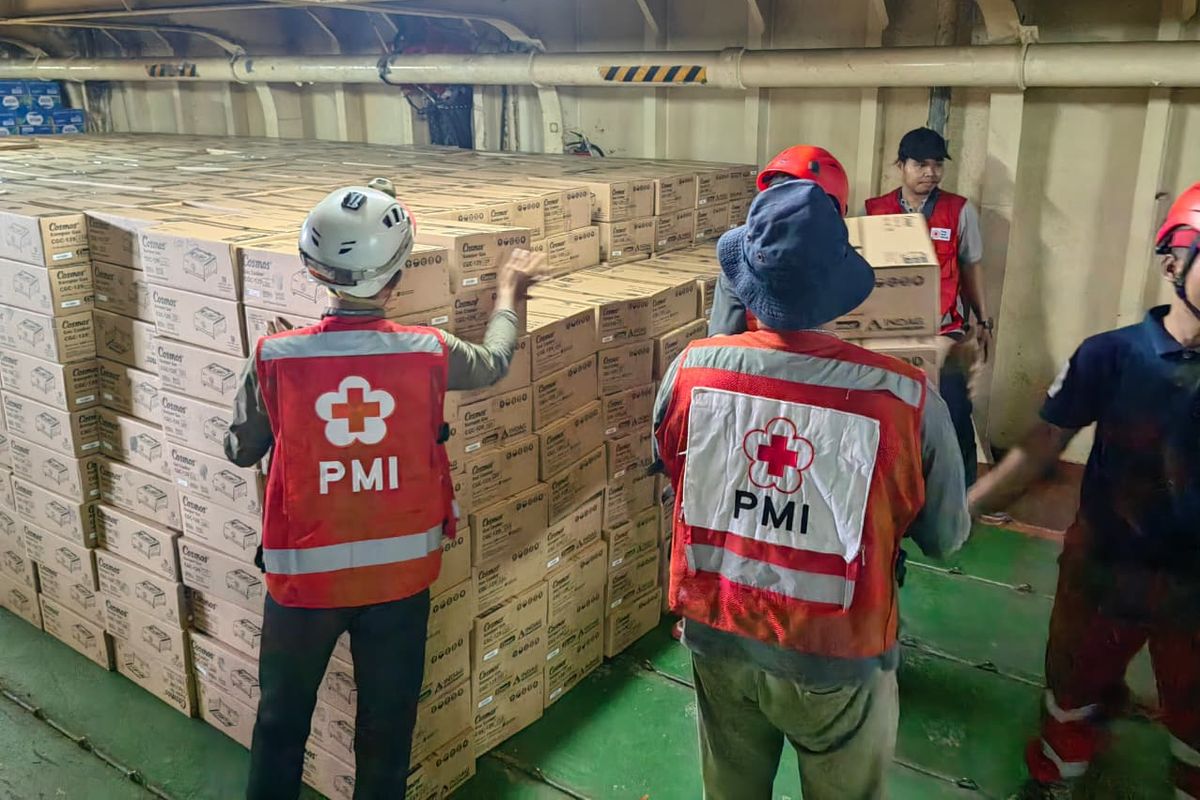 PMI Kirim 1 Ton Abon untuk Pengungsi Banjir di Aceh, Sumut, dan Sumbar