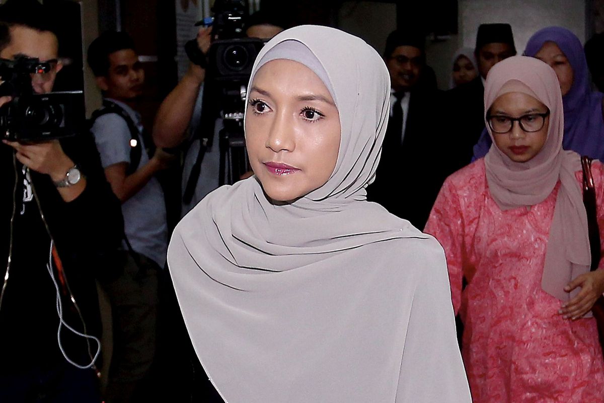 Lirik dan Chord Lagu Madah Berhelah dari Ziana Zain
