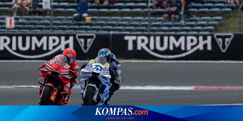 Live MotoGP Belanda; Alex Marquez Crash Senggolan dengan Acosta