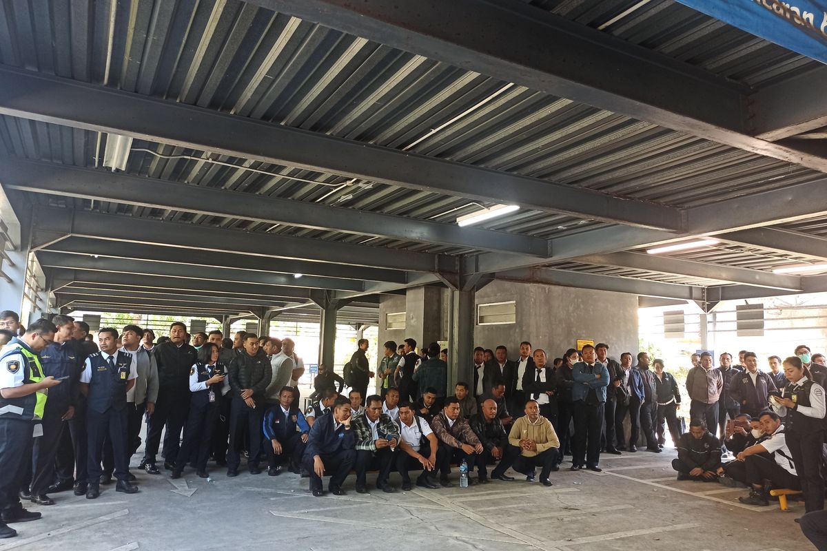 Ada Aksi Mogok Kerja Pegawai PT APS, Operasional Bandara I Gusti Ngurah ...