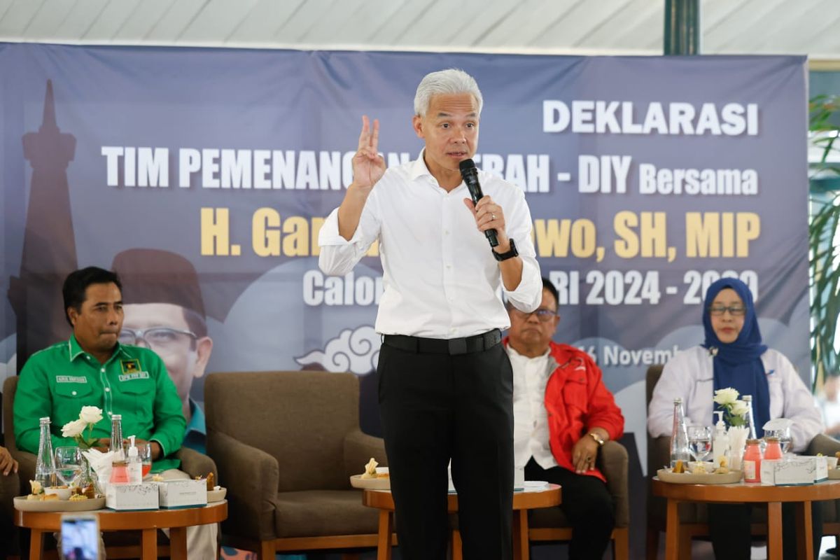Ganjar Janji Permudah Investasi demi Ciptakan Lapangan Kerja