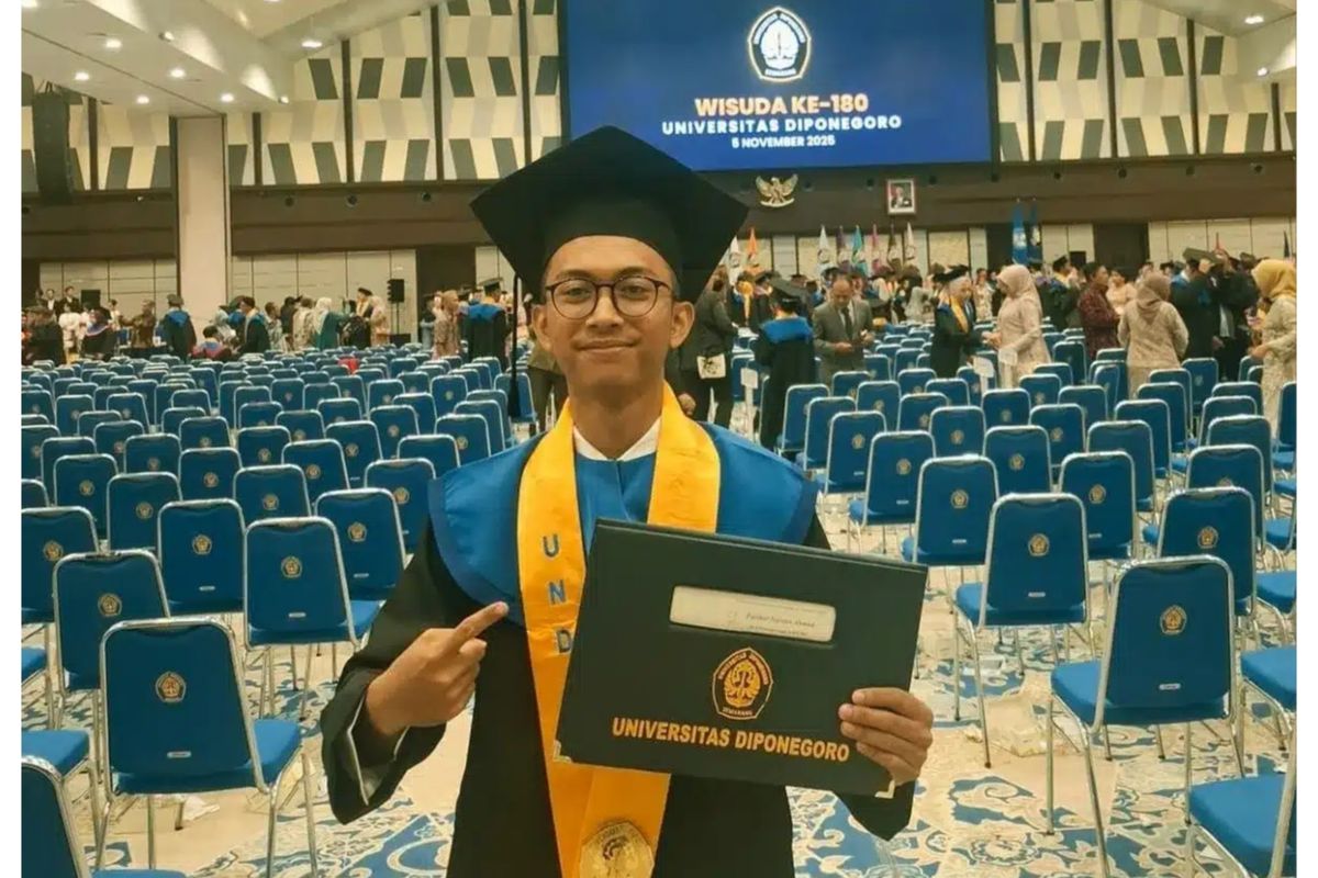 Kisah Faishal Lulus Cumlaude dari Undip dan Kerja di Perusahaan China