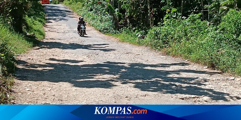 Rusak Bertahun-tahun, Jalan Utama Menuju Wisata Pantai Malang Selatan Segera Diperbaiki