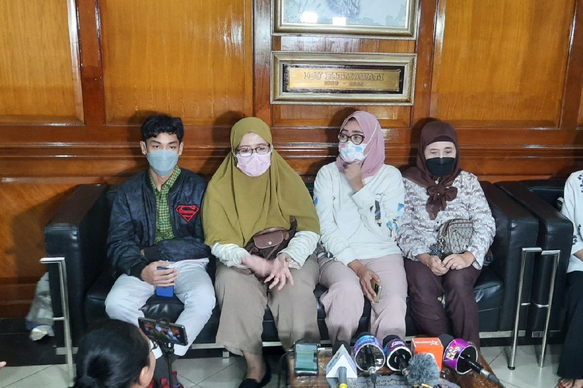 Nani Wijaya Tak Pernah Mengeluhkan Sakitnya