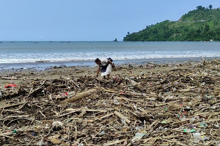 Berita Terkini Harian Sampah Banjir Terbaru Hari Ini - Kompas.com