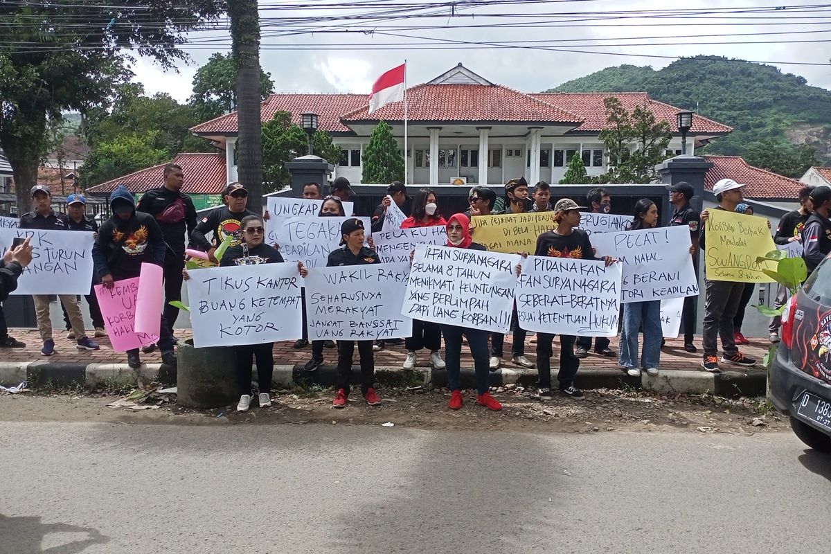 PN Bale Bandung Didemo karena Keputusan Hakim di Beberapa Kasus