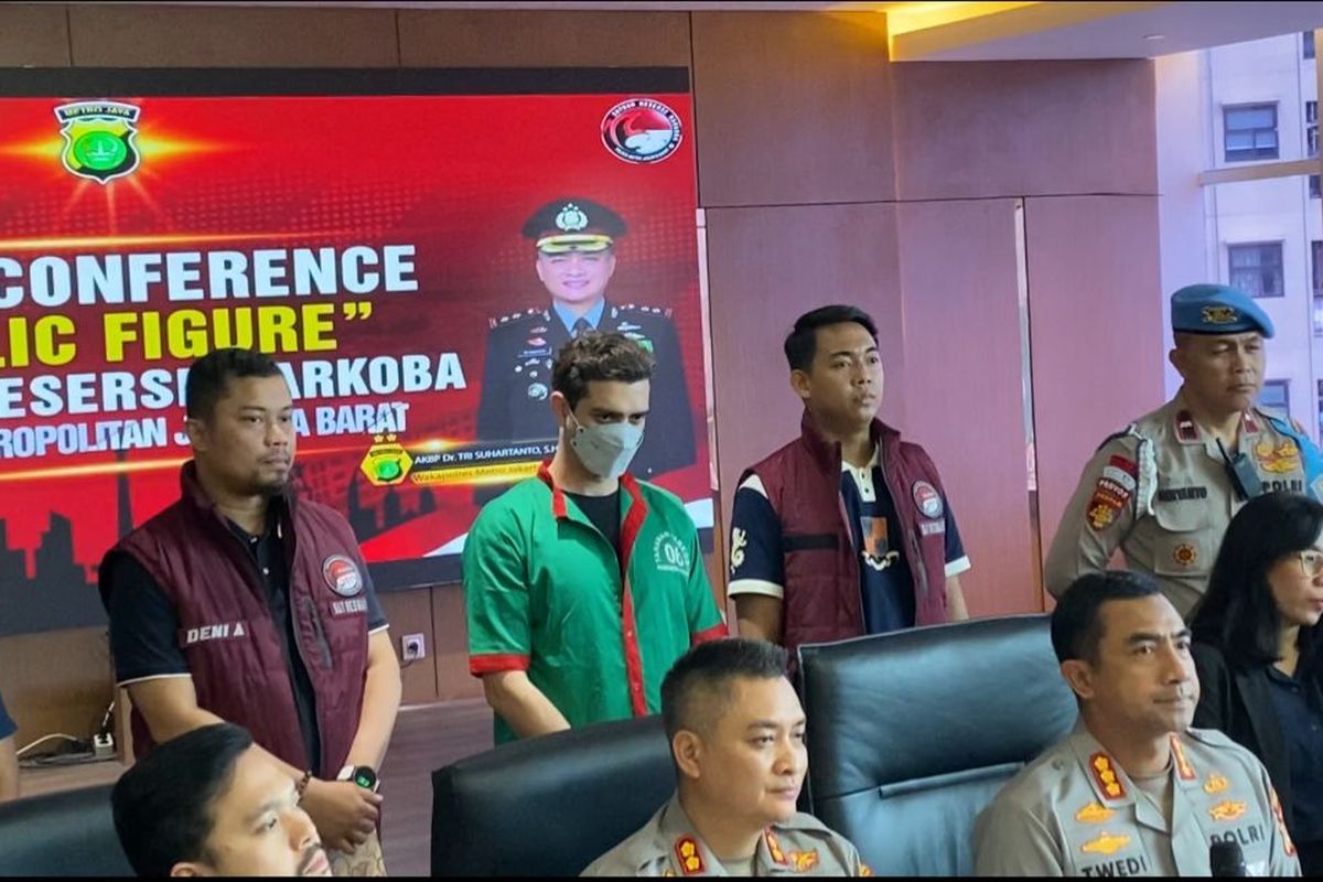 Deretan Barang Bukti Fachri Albar: Kokain, Sabu, Ganja, hingga Alprazolam