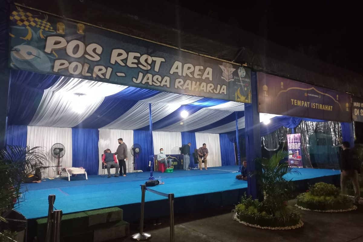 Istirahat Sejenak di Rest Area Jalur Arteri Kedungwaringin, Ada Kursi ...