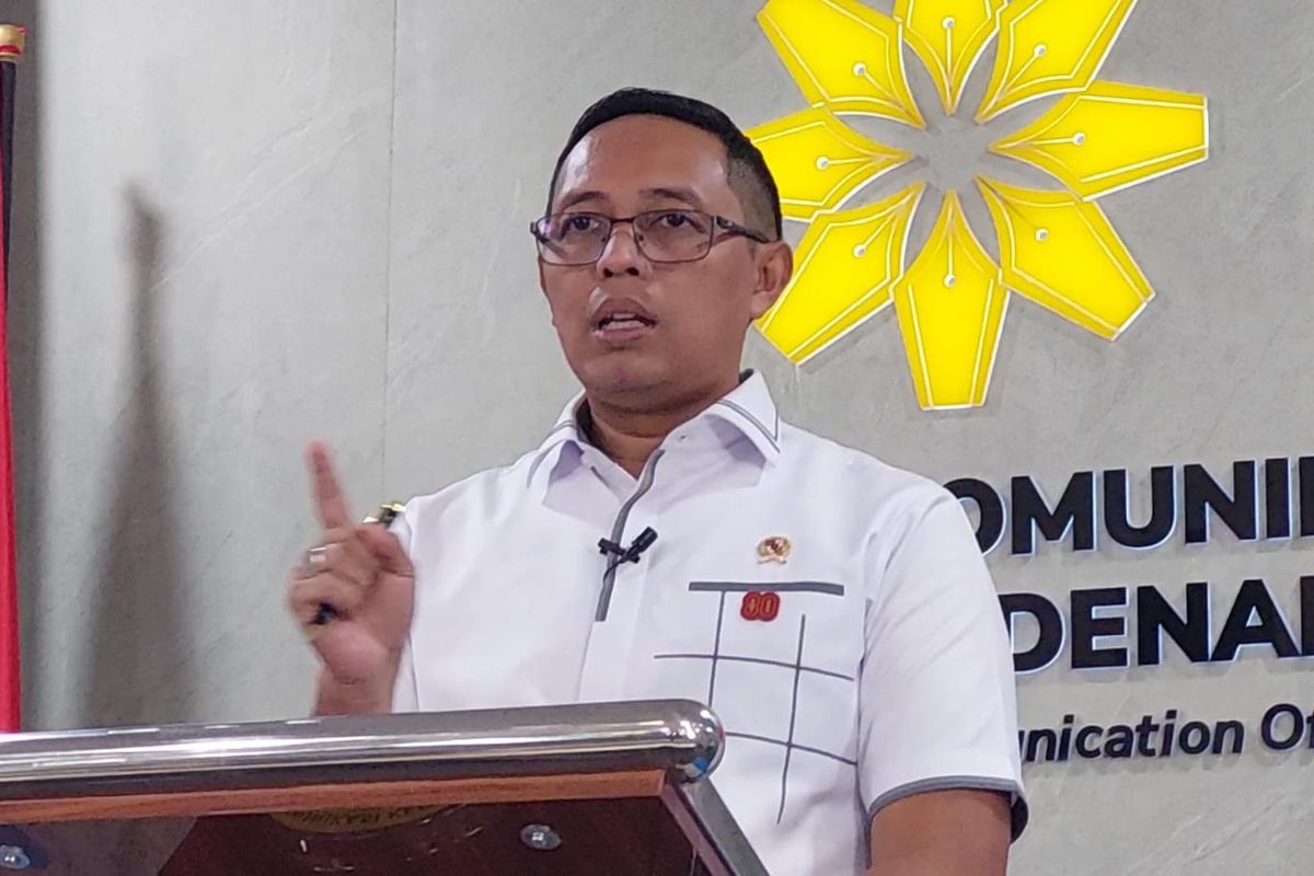 Kisah Hasan Nasbi: Mau Mundur tapi Ditolak Prabowo, Kini Akhirnya Diberhentikan