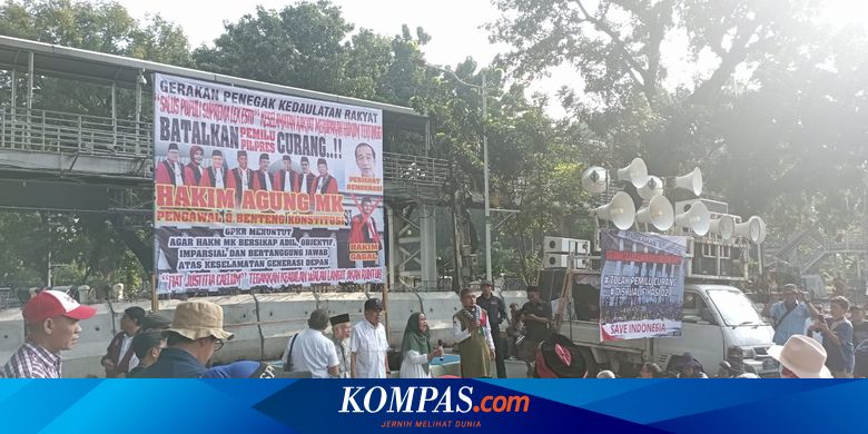 Ada Demo, Jalan Medan Merdeka Barat Arah Istana Ditutup