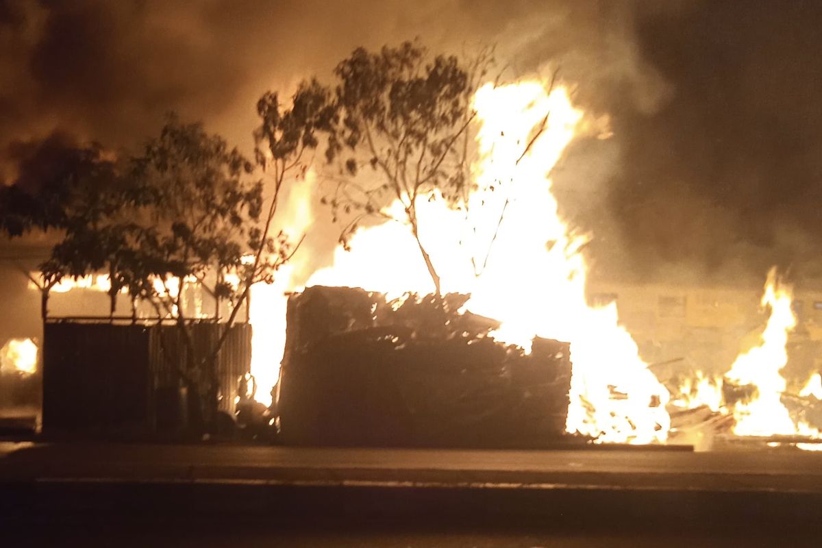 Puluhan Lapak Palet di Cikarang Kebakaran, Korban Jiwa Nihil