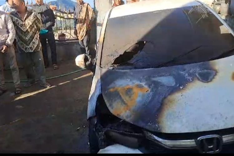 Brio Warga Magelang Dibakar, Polisi Temukan Ban Motor Isi Paku di ...