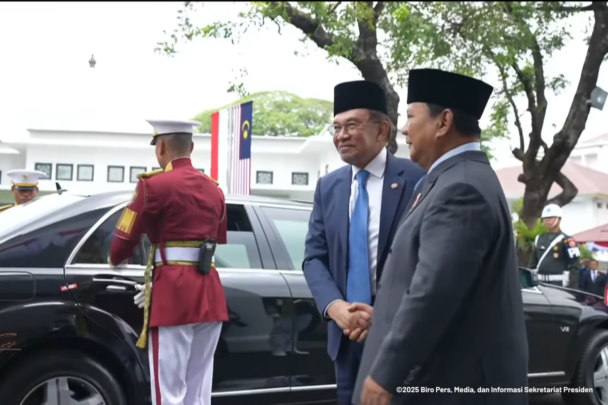 Prabowo Sambut PM Anwar Ibrahim di Istana Merdeka, Siap Konsultasi Tahunan RI-Malaysia