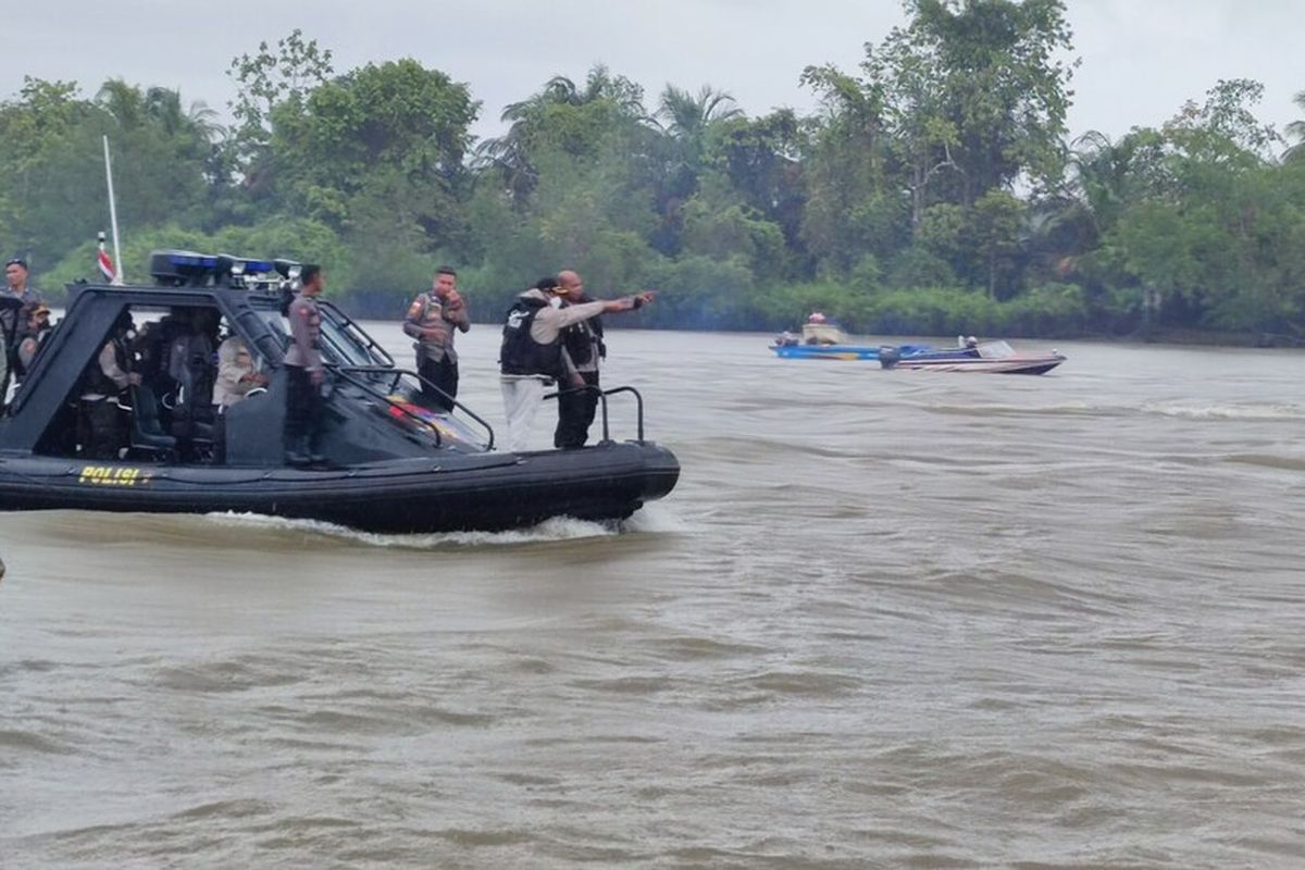 Perjalanan Kapolda Papua Kunjungi Kampung Halaman, Naik Pesawat hingga ...