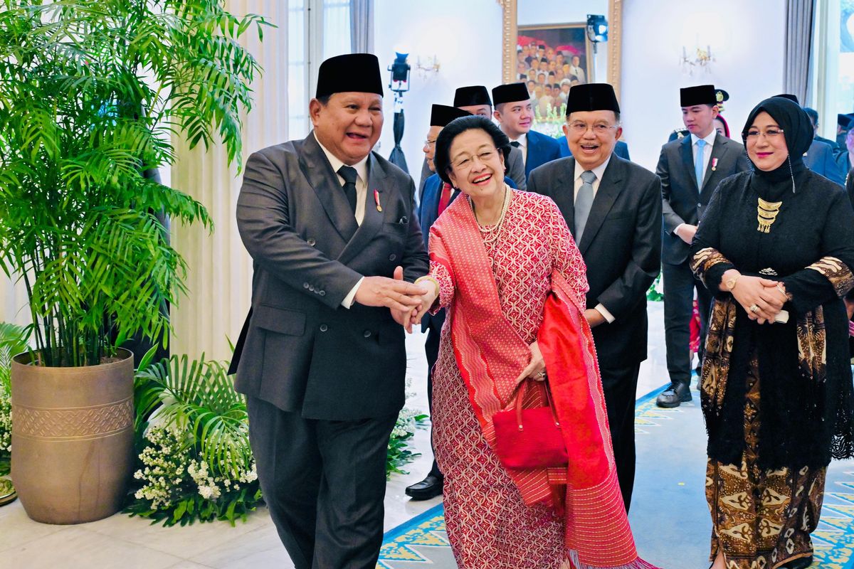 Potret "Mesra" Prabowo-Megawati di Hari Pancasila: Senyum Lebar Sambil ...
