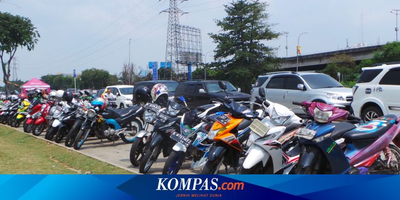 Motor Pakai Standar Samping, Baiknya Turun dari Sisi Mana?