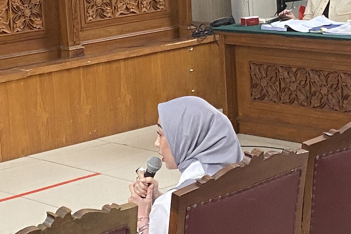 Reza Gladys Bantah Minta Bantuan Dokter Oky Beri Uang Tutup Mulut ke Nikita Mirzani