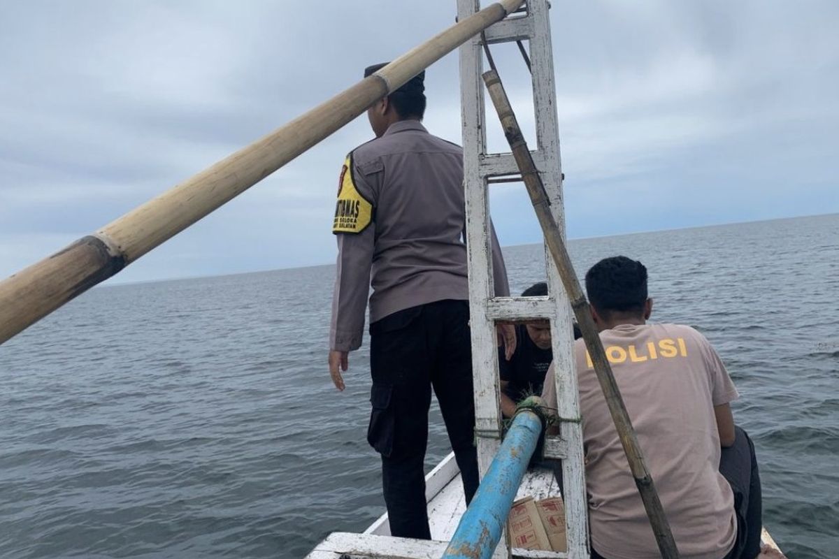 Nelayan Kotabaru Hilang Setelah Melaut di Tengah Gelombang Tinggi dan Badai