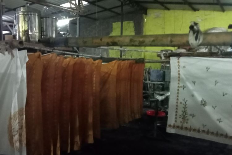 Foto : Mengenal Batik Sasambo, Salah Satu Kain Khas NTB Halaman 4