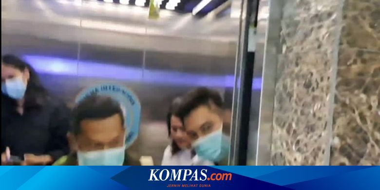 Sambangi Polres Metro Jakarta Selatan Baim Wong Diperiksa Terkait