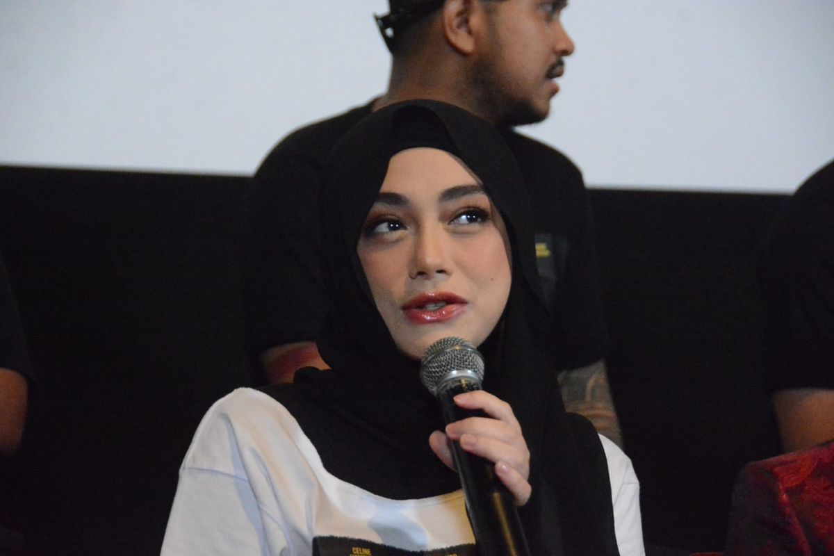 Celine Evangelista Belajar Nyinden demi Film Danyang Wingit Kliwon