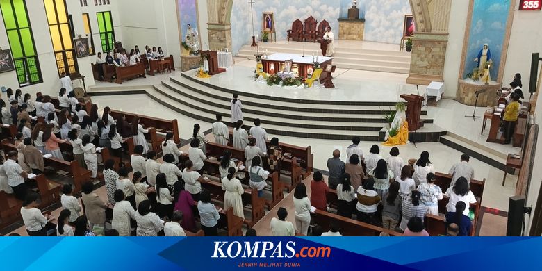 Umat Katolik di Karo Gelar Misa Requiem untuk Kenang dan Doakan Paus Fransiskus