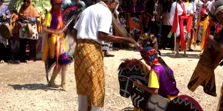 Berita Terkini Harian Mengenal Rasulan Tradisi Pasca Panen Di Gunung ...