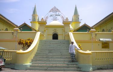 Rumah Adat Melayu Riau Enterance