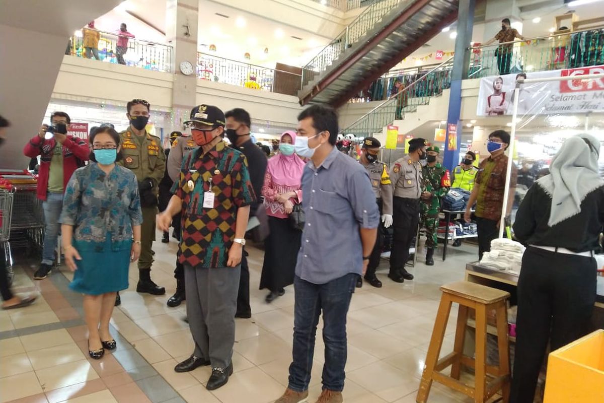 New Normal di Pasar Swalayan Semarang, Jumlah Pengunjung dan Waktu ...