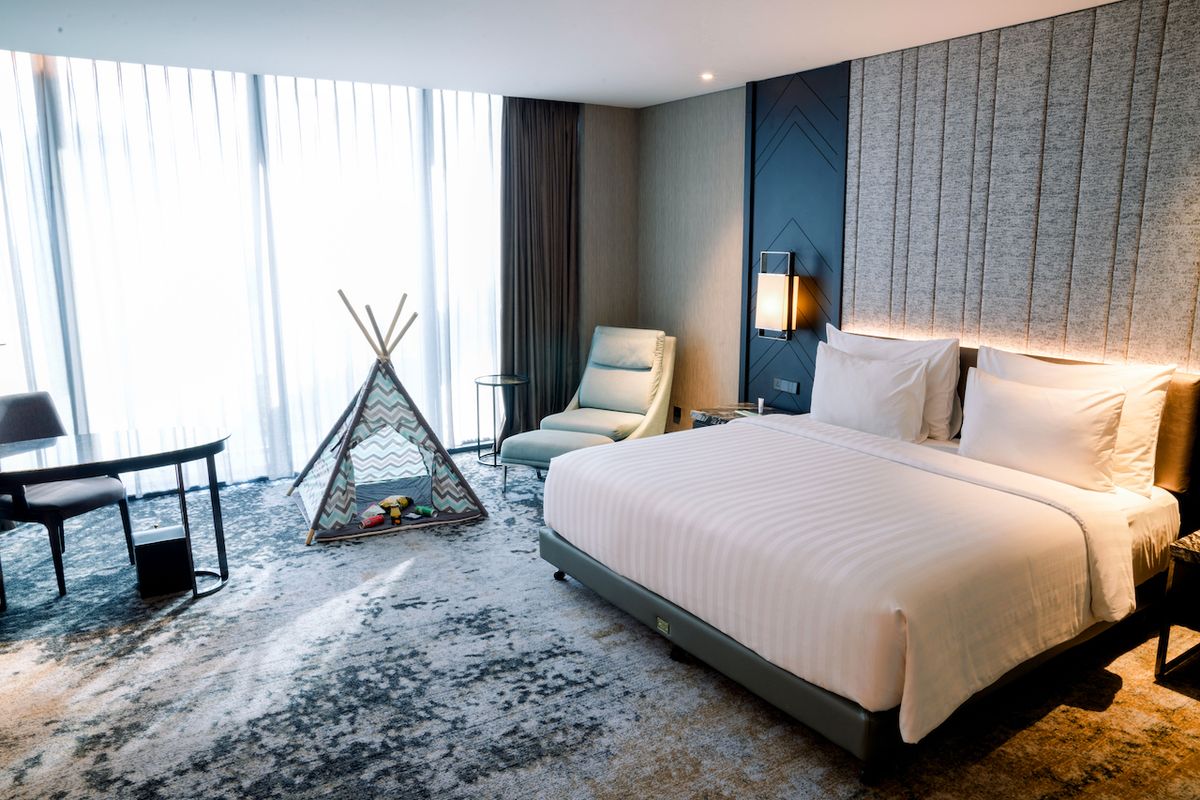 Paket Staycation Keluarga di JHL Solitaire Gading Serpong Rp 3,45 Juta