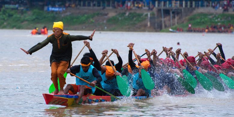 Pacu Jalur 2025 in Riau: Heritage Boat Race Set for Record Crowd