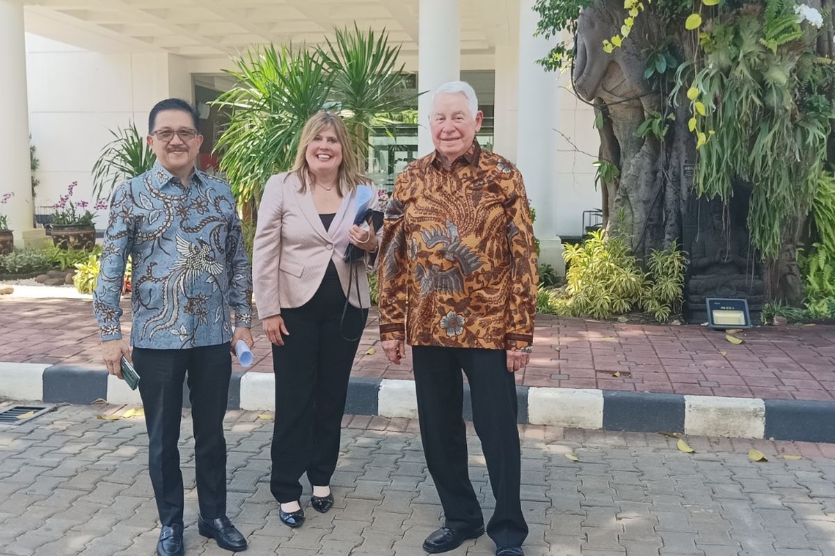 Pihak Freeport Sebut Jokowi Minta Smelter Baru di Gresik Selesai Lebih ...