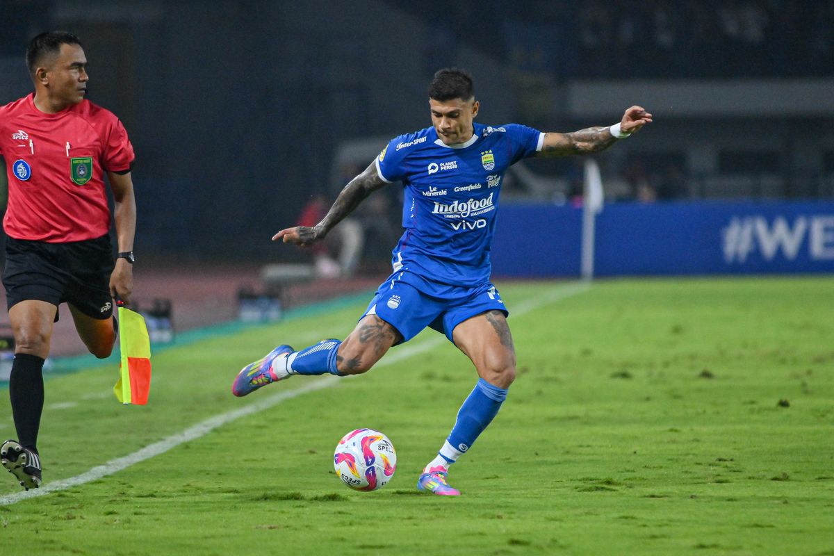 Pelatih Persib Tanggapi Rumor Ciro Alves Gabung Malut United