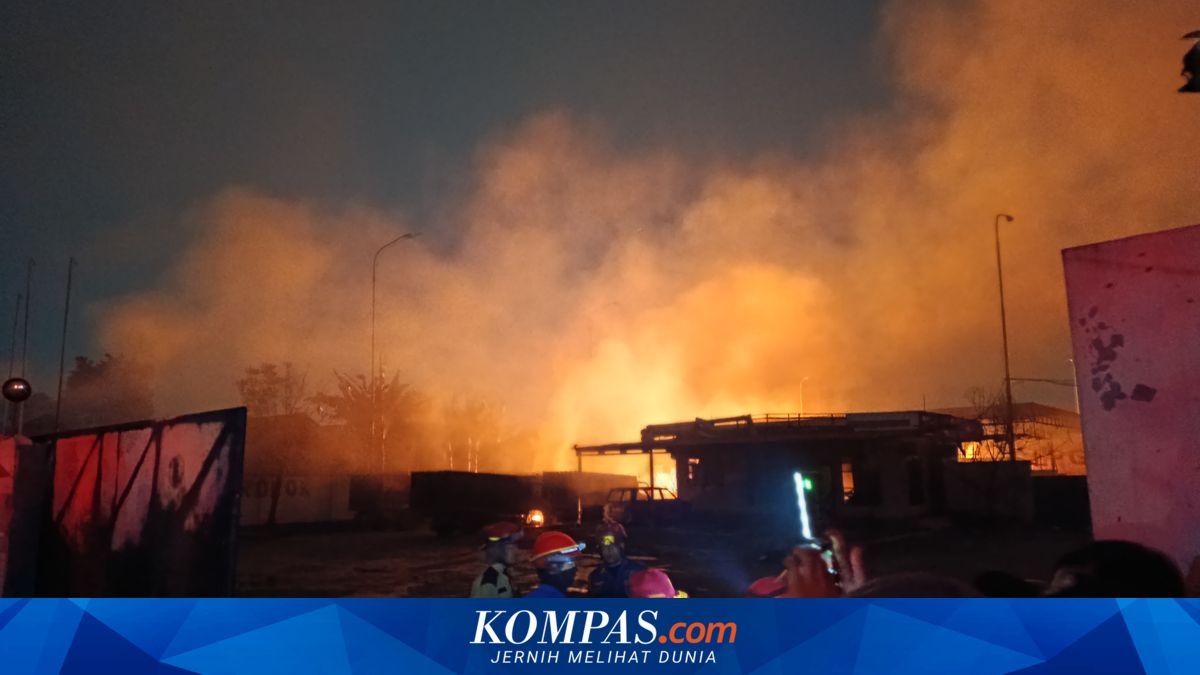 SPBE Cimuning Bekasi Kebakaran, 10 Orang Luka Bakar di Atas 50 Persen