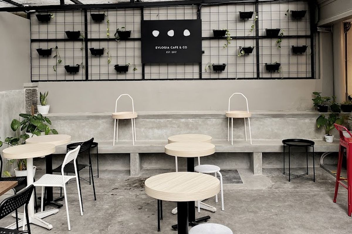 5 Tempat Nongkrong Dekat Pasar Santa, Kurang dari 1 Kilometer