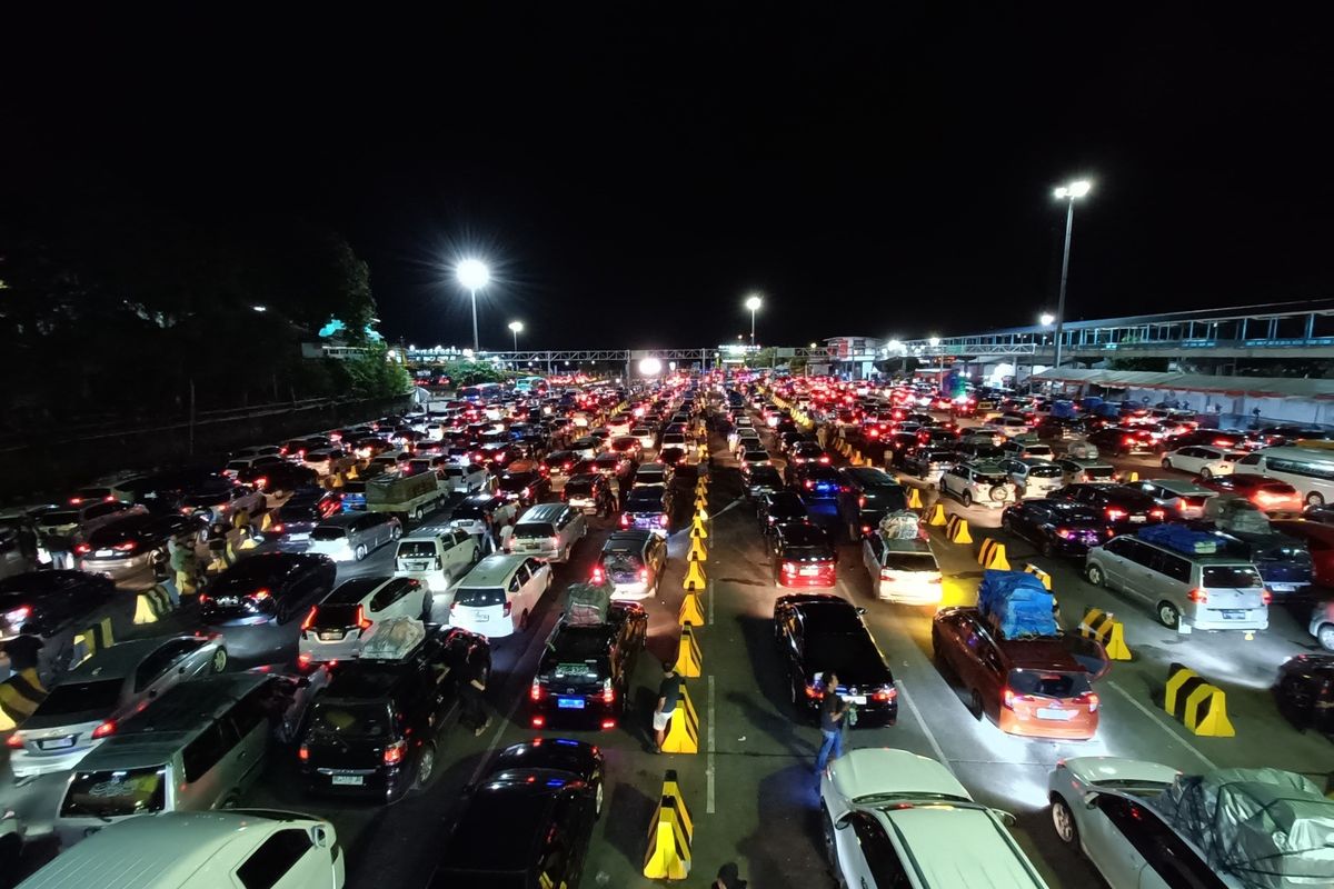 Naik dari 2024, Hampir 1 Juta Pemudik Menyeberang ke Sumatera via Pelabuhan Merak