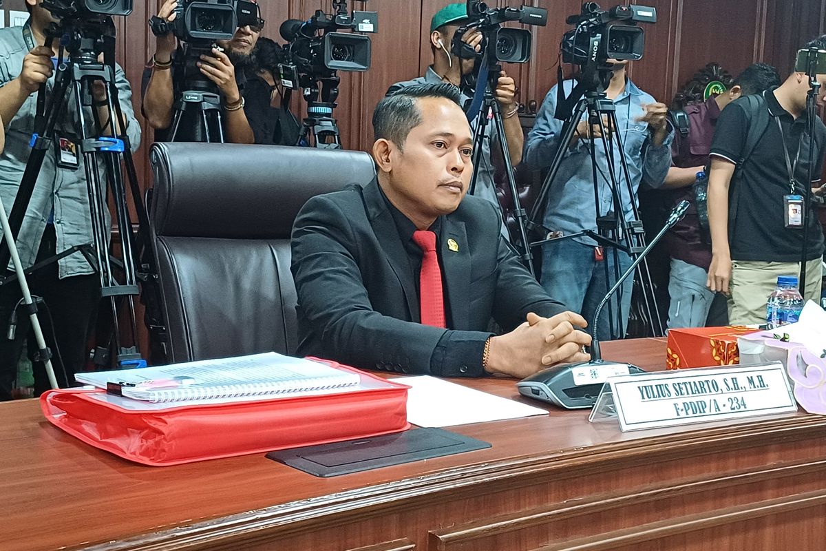 MKD DPR Sanksi Yulius Setiarto Teguran Tertulis Buntut Unggahan soal "Parcok"