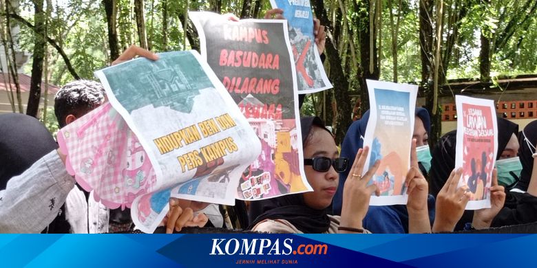 Wisuda di Unpatti Diwarna Demo Bisu Mahasiswa Buntut Kasus Dugaan Pelecehan Seksual Dosen FKIP