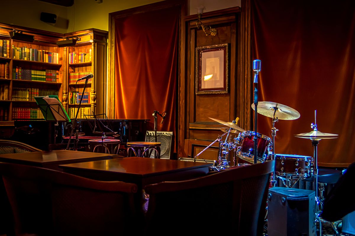 5 Cafe di Tegal yang Ada Live Music, Bikin Nongkrong Berkesan