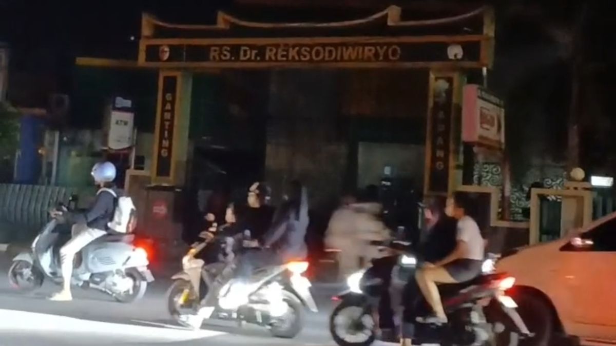 [KLARIFIKASI] Mati Listrik Sumatera Bukan karena Serangan Monyet