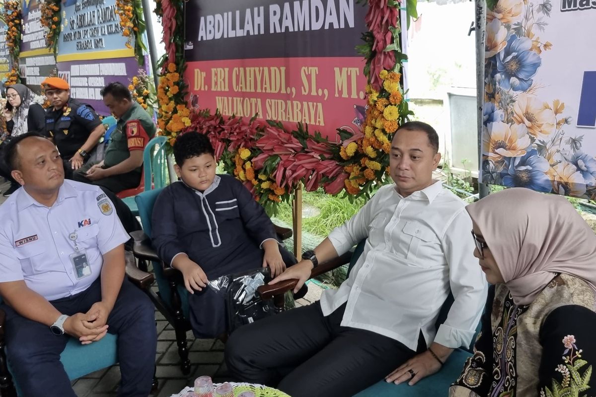 Pemkot Surabaya Jamin Pendidikan Anak-anak Asisten Masinis KA Jenggala