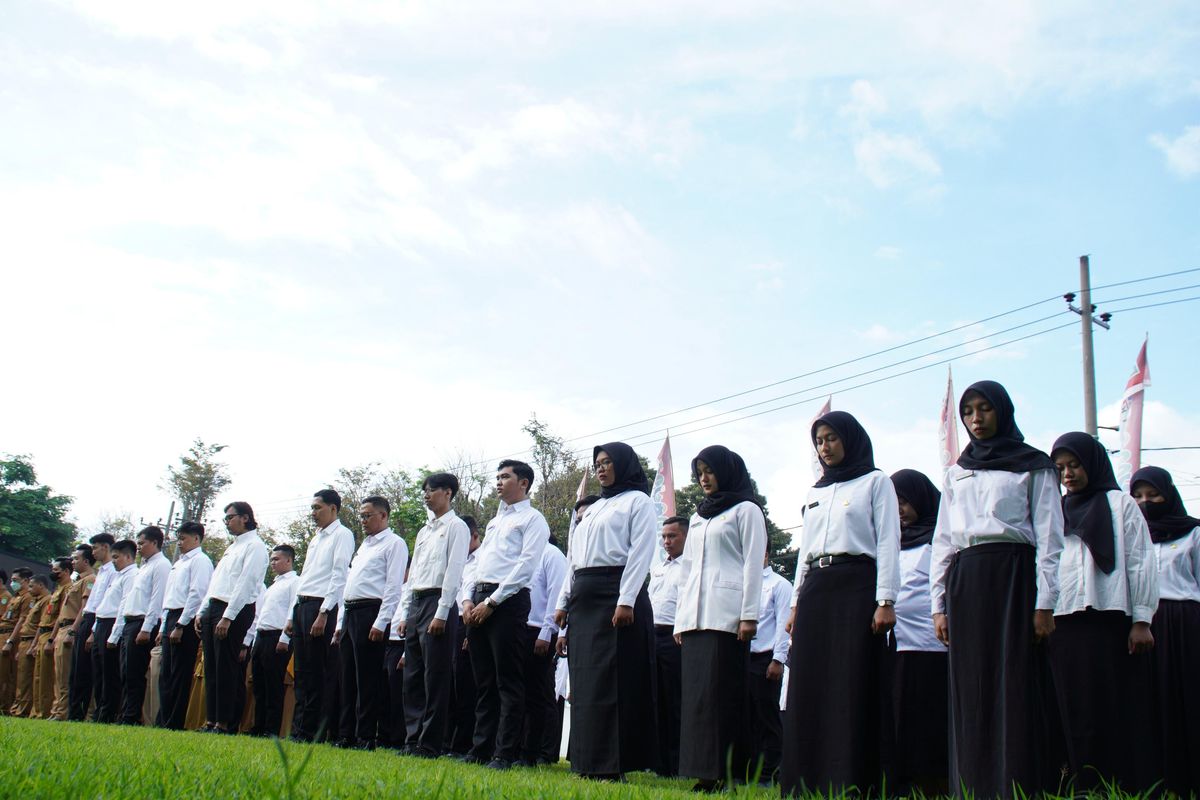 Paradoks Birokrasi: Surplus Pegawai, Defisit Talenta