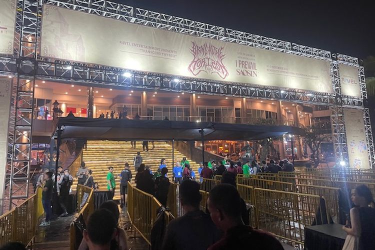 Foto : Antusiasme Penonton Menanti Konser Bring Me The Horizon di Jakarta