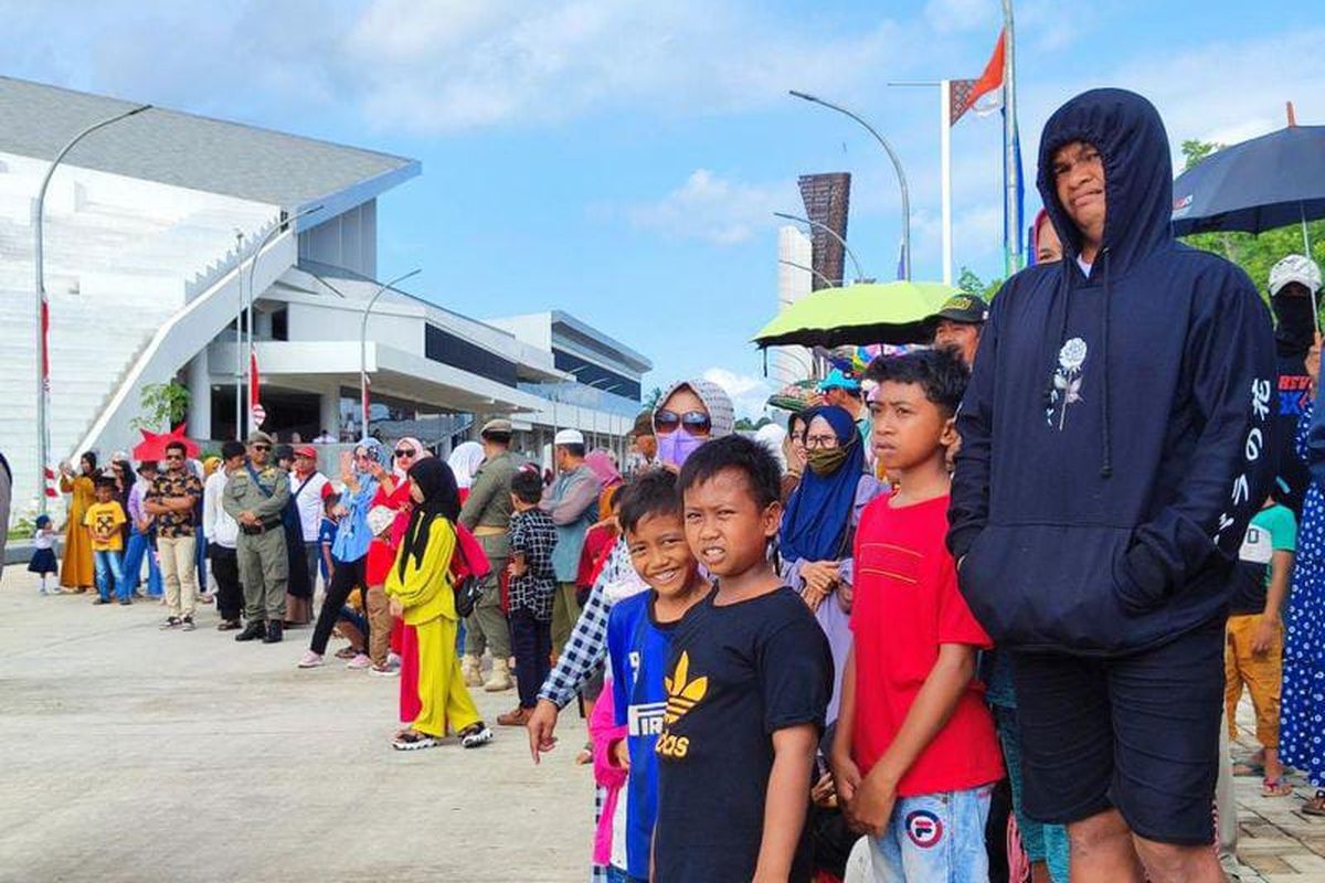 Panas Terik di Upacara HUT Ke-78 RI di Pulau Sebatik...