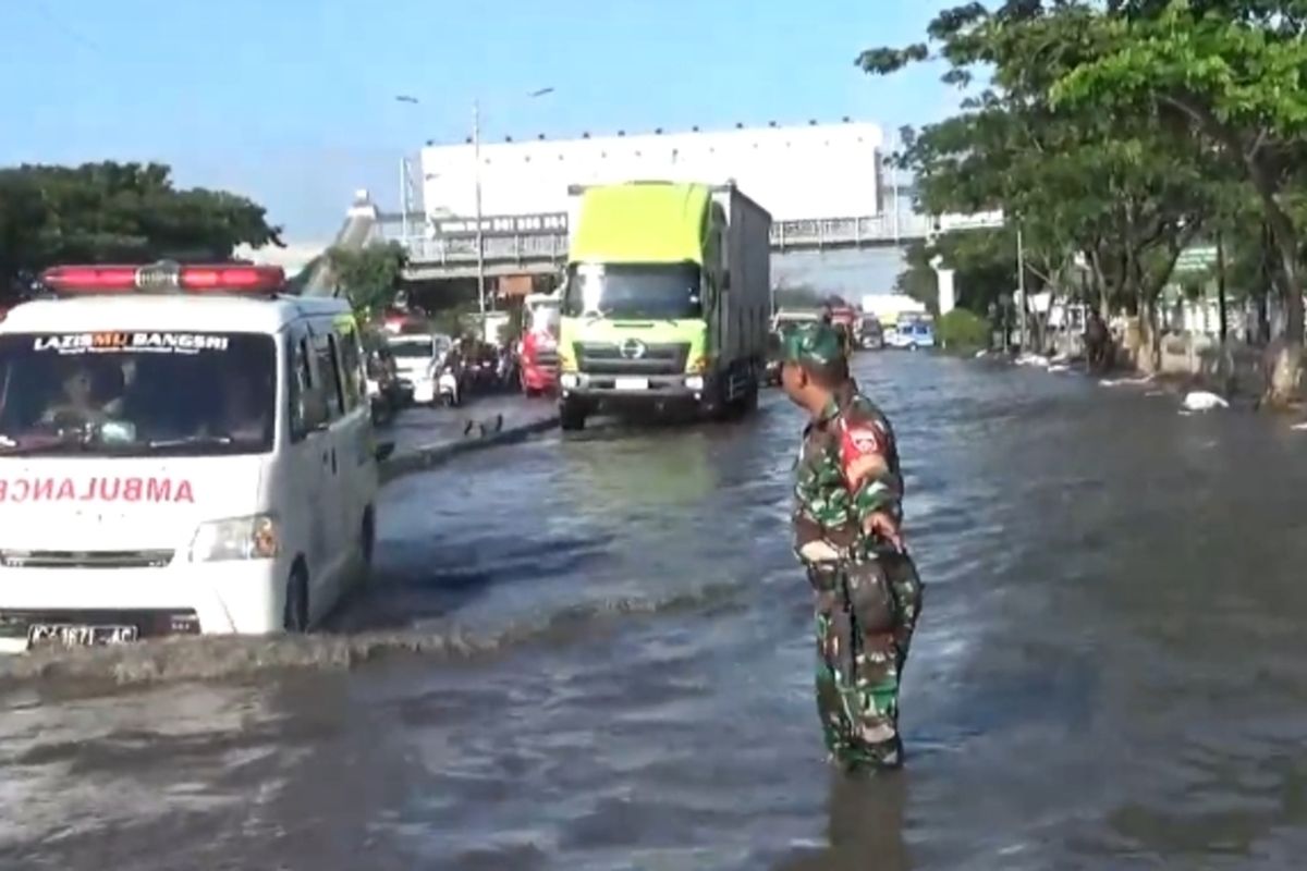 Genangan di Pantura Semarang-Demak Belum Surut, Ketinggian Air Capai 40 Cm